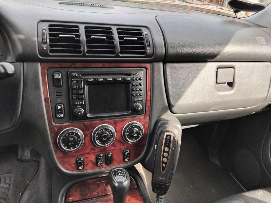 Melns Mercedes-Benz ML 350 2003 Biržai, ar dzinēja tilpumu 3.72 L un nobraukumu 304 tūkst. km par 2950 €, foto 9 vietnē AUTOMOTO.COM.LV