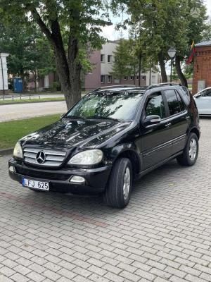 Черный Мерседес МЛ 350 2004 в Мажейкяй, объемом двигателя 3.72 л и пробегом 264 тыс. км за 3500 €, фото 3 на AUTOMOTO.COM.LV