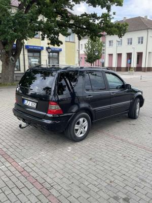 Черный Мерседес МЛ 350 2004 в Мажейкяй, объемом двигателя 3.72 л и пробегом 264 тыс. км за 3500 €, фото 6 на AUTOMOTO.COM.LV