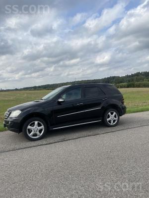 Melns Mercedes-Benz ML 350 2005 Jelgava, ar dzinēja tilpumu 3.50 L un nobraukumu 394 tūkst. km par 5200 €, foto 6 vietnē AUTOMOTO.COM.LV