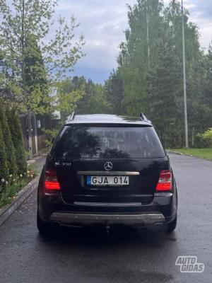 Черный Мерседес МЛ 350 2006 в Вильнюс, объемом двигателя 3.50 л и пробегом 207 тыс. км за 2490 €, фото 6 на AUTOMOTO.COM.LV