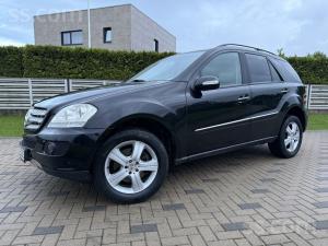 Melns Mercedes-Benz ML 350 2006 Rīga, ar dzinēja tilpumu 3.50 L un nobraukumu 350 tūkst. km par 4850 €, foto  vietnē AUTOMOTO.COM.LV