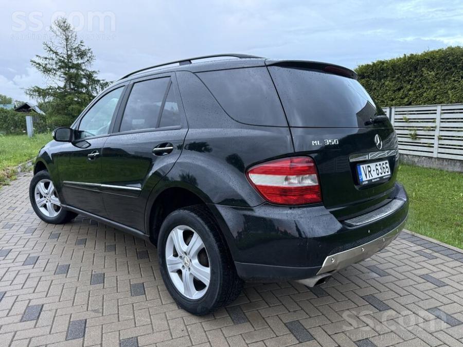 Черный Мерседес МЛ 350 2006 в Рига, объемом двигателя 3.50 л и пробегом 350 тыс. км за 4850 €, фото 5 на AUTOMOTO.COM.LV