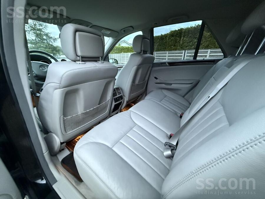 Черный Мерседес МЛ 350 2006 в Рига, объемом двигателя 3.50 л и пробегом 350 тыс. км за 4850 €, фото 7 на AUTOMOTO.COM.LV