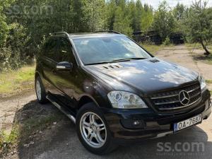 Черный Мерседес МЛ 350 2006 в Рига, объемом двигателя 3.50 л и пробегом 233 тыс. км за 4999 €, фото 6 на AUTOMOTO.COM.LV