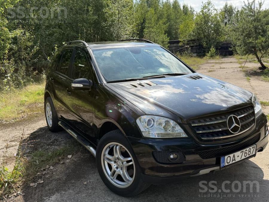 Черный Мерседес МЛ 350 2006 в Рига, объемом двигателя 3.50 л и пробегом 233 тыс. км за 4999 €, фото 6 на AUTOMOTO.COM.LV