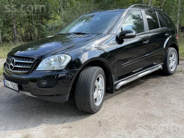 Черный Мерседес МЛ 350 2006 в Рига, объемом двигателя 3.50 л и пробегом 233 тыс. км за 4999 €, фото 6 на AUTOMOTO.COM.LV
