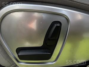 Black Mercedes-Benz ML 350 2006 in Riga, with an engine capacity of 3.50 L and mileage of 360 thousand km for 4390 €, photo 13 on AUTOMOTO.COM.LV
