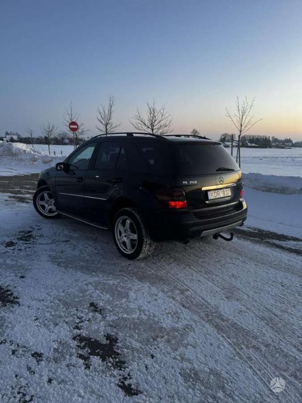 Melns Mercedes-Benz ML 350 2008 Šauļi, ar dzinēja tilpumu 3.50 L un nobraukumu 290 tūkst. km par 6100 €, foto 1 vietnē AUTOMOTO.COM.LV
