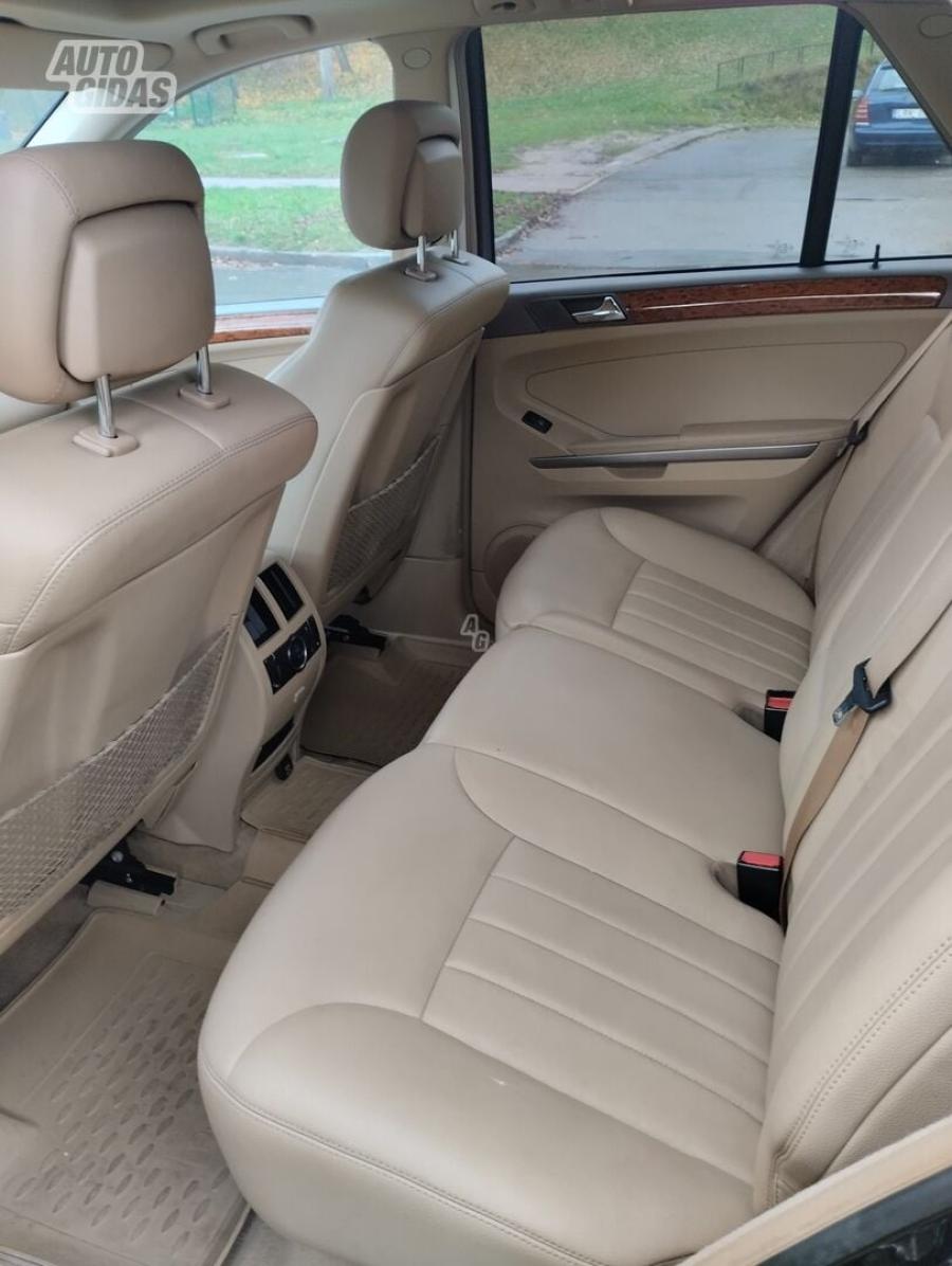 Melns Mercedes-Benz ML 350 2008 Viļņa, ar dzinēja tilpumu 3.50 L un nobraukumu 324 tūkst. km par 7100 €, foto 9 vietnē AUTOMOTO.COM.LV