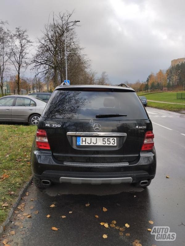Melns Mercedes-Benz ML 350 2008 Viļņa, ar dzinēja tilpumu 3.50 L un nobraukumu 324 tūkst. km par 6900 €, foto 7 vietnē AUTOMOTO.COM.LV