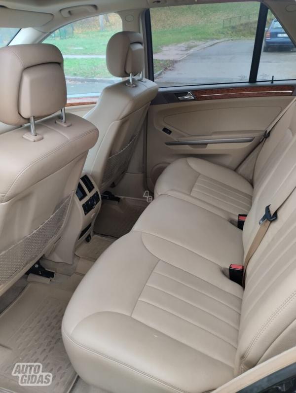 Melns Mercedes-Benz ML 350 2008 Viļņa, ar dzinēja tilpumu 3.50 L un nobraukumu 324 tūkst. km par 6900 €, foto 8 vietnē AUTOMOTO.COM.LV