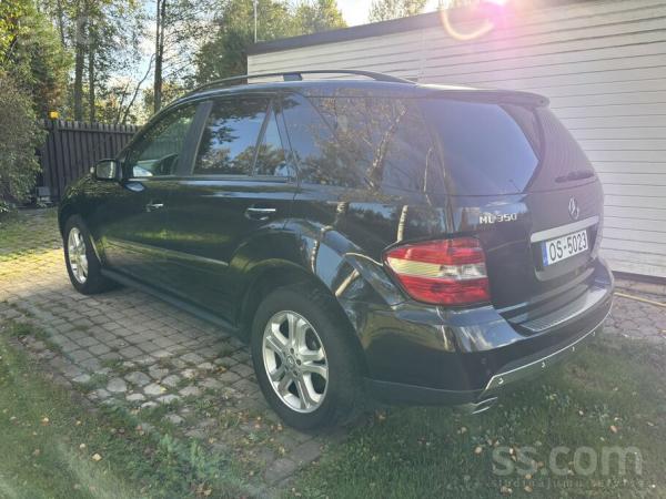 Mercedes-Benz ML 350 2008 in Riga on AUTOMOTO.COM.LV Black Mercedes-Benz ML 350 2008 in Riga, with an engine capacity of 3.50 L and mileage of 205 thousand km for 5000 €, photo 6 on AUTOMOTO.COM.LV