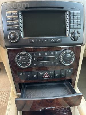 Black Mercedes-Benz ML 350 2008 in Riga, with an engine capacity of 3.50 L and mileage of 205 thousand km for 5000 €, photo 35 on AUTOMOTO.COM.LV