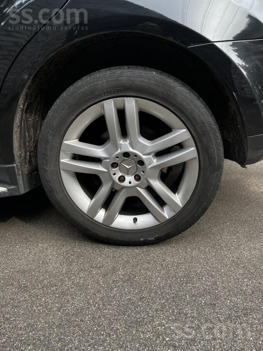 Melns Mercedes-Benz ML 350 2008 Rīga, ar dzinēja tilpumu 3.50 L un nobraukumu 250 tūkst. km par 6500 €, foto 4 vietnē AUTOMOTO.COM.LV