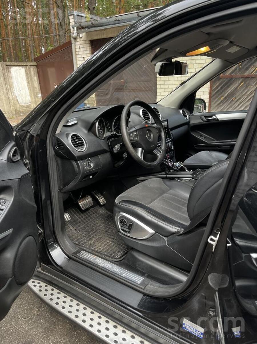 Melns Mercedes-Benz ML 350 2008 Rīga, ar dzinēja tilpumu 3.50 L un nobraukumu 250 tūkst. km par 6500 €, foto 6 vietnē AUTOMOTO.COM.LV