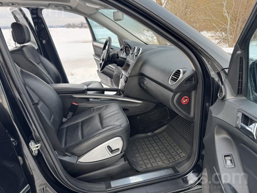 Melns Mercedes-Benz ML 350 2009 Ogre, ar dzinēja tilpumu 3.00 L un nobraukumu 307 tūkst. km par 8400 €, foto 13 vietnē AUTOMOTO.COM.LV