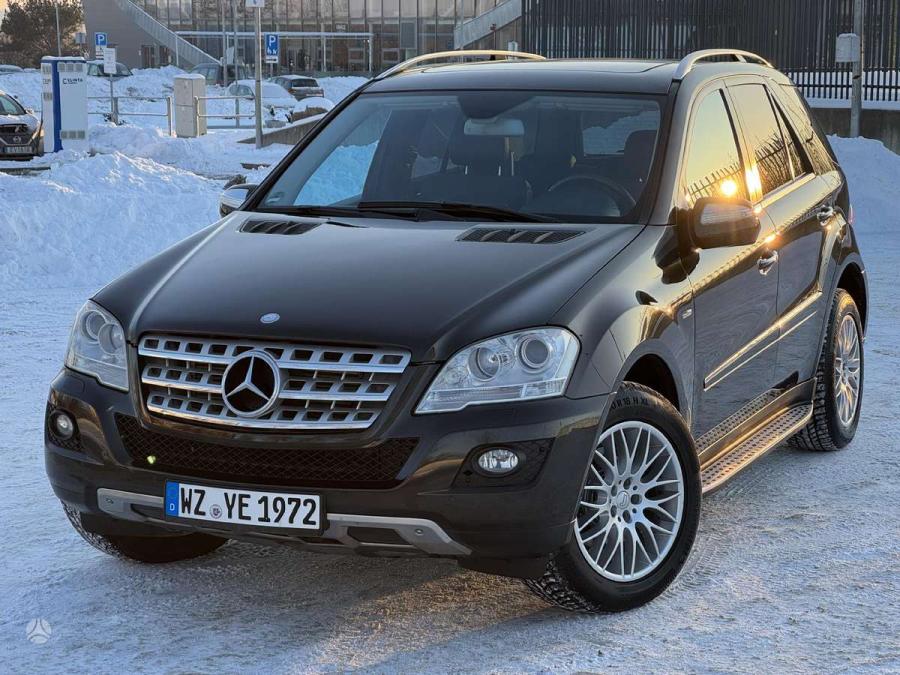 Melns Mercedes-Benz ML 350 2009 Jonava, ar dzinēja tilpumu 3.00 L un nobraukumu 285 tūkst. km par 9650 €, foto 2 vietnē AUTOMOTO.COM.LV