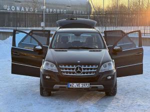 Melns Mercedes-Benz ML 350 2009 Jonava, ar dzinēja tilpumu 3.00 L un nobraukumu 285 tūkst. km par 9650 €, foto 16 vietnē AUTOMOTO.COM.LV