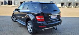 Melns Mercedes-Benz ML 350 2009 Rīga, ar dzinēja tilpumu 3.00 L un nobraukumu 248 tūkst. km par 9990 €, foto 5 vietnē AUTOMOTO.COM.LV