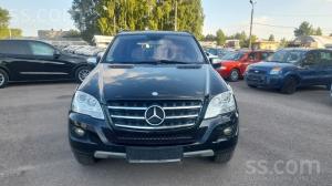 Black Mercedes-Benz ML 350 2009 in Riga, with an engine capacity of 3.00 L and mileage of 278 thousand km for 8000 €, photo  on AUTOMOTO.COM.LV