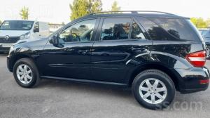 Черный Мерседес МЛ 350 2009 в Рига, объемом двигателя 3.00 л и пробегом 278 тыс. км за 8000 €, фото 11 на AUTOMOTO.COM.LV