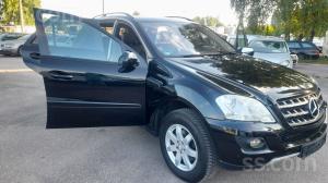 Черный Мерседес МЛ 350 2009 в Рига, объемом двигателя 3.00 л и пробегом 278 тыс. км за 8000 €, фото 32 на AUTOMOTO.COM.LV