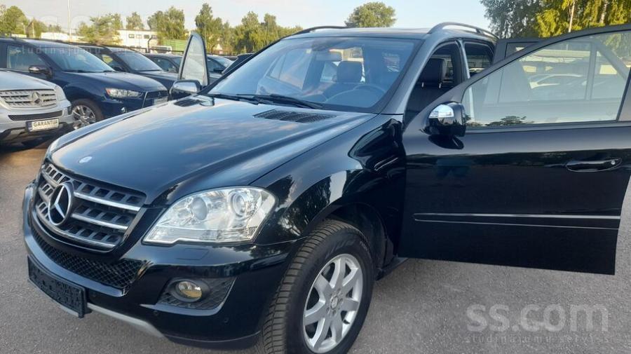 Черный Мерседес МЛ 350 2009 в Рига, объемом двигателя 3.00 л и пробегом 278 тыс. км за 8000 €, фото 33 на AUTOMOTO.COM.LV