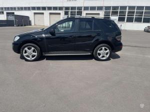 Black Mercedes-Benz ML 350 2009 in Marijampole, with an engine capacity of 3.00 L and mileage of 254 thousand km for 8800 €, photo 6 on AUTOMOTO.COM.LV