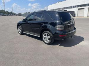 Black Mercedes-Benz ML 350 2009 in Marijampole, with an engine capacity of 3.00 L and mileage of 254 thousand km for 8800 €, photo 7 on AUTOMOTO.COM.LV