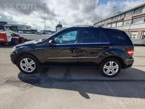 Black Mercedes-Benz ML 350 2009 in Riga, with an engine capacity of 3.00 L and mileage of 327 thousand km for 8000 €, photo  on AUTOMOTO.COM.LV