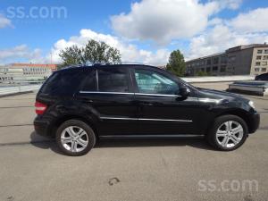 Melns Mercedes-Benz ML 350 2009 Rīga, ar dzinēja tilpumu 3.00 L un nobraukumu 327 tūkst. km par 8000 €, foto 3 vietnē AUTOMOTO.COM.LV