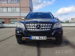 Melns Mercedes-Benz ML 350 2009 Rīga, ar dzinēja tilpumu 3.00 L un nobraukumu 327 tūkst. km par 8000 €, foto 6 vietnē AUTOMOTO.COM.LV