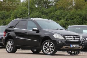 Melns Mercedes-Benz ML 350 2010 Tukums, ar dzinēja tilpumu 3.00 L un nobraukumu 385 tūkst. km par 7950 €, foto 4 vietnē AUTOMOTO.COM.LV