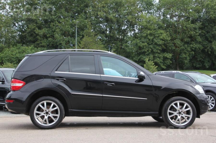 Melns Mercedes-Benz ML 350 2010 Tukums, ar dzinēja tilpumu 3.00 L un nobraukumu 385 tūkst. km par 7950 €, foto 5 vietnē AUTOMOTO.COM.LV
