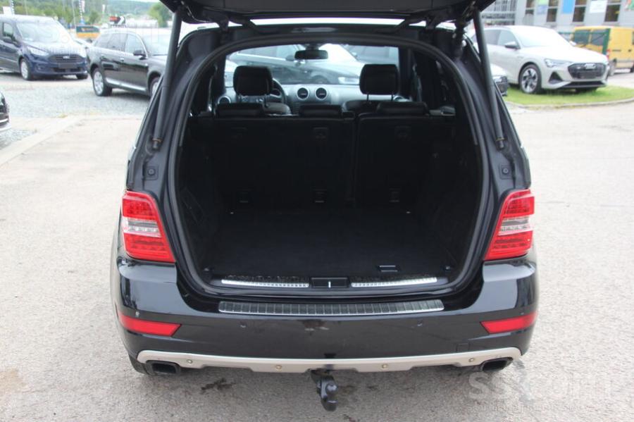 Melns Mercedes-Benz ML 350 2010 Tukums, ar dzinēja tilpumu 3.00 L un nobraukumu 385 tūkst. km par 7950 €, foto 18 vietnē AUTOMOTO.COM.LV