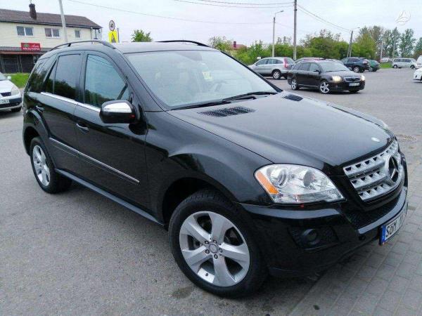 Melns Mercedes-Benz ML 350 2010 Viļņa, ar dzinēja tilpumu 2.99 L un nobraukumu 144 tūkst. km par 8400 €, foto 2 vietnē AUTOMOTO.COM.LV