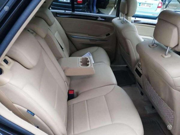 Melns Mercedes-Benz ML 350 2010 Viļņa, ar dzinēja tilpumu 2.99 L un nobraukumu 144 tūkst. km par 8400 €, foto 3 vietnē AUTOMOTO.COM.LV