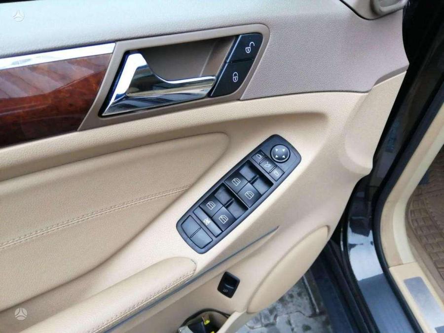 Melns Mercedes-Benz ML 350 2010 Viļņa, ar dzinēja tilpumu 2.99 L un nobraukumu 144 tūkst. km par 8400 €, foto 8 vietnē AUTOMOTO.COM.LV