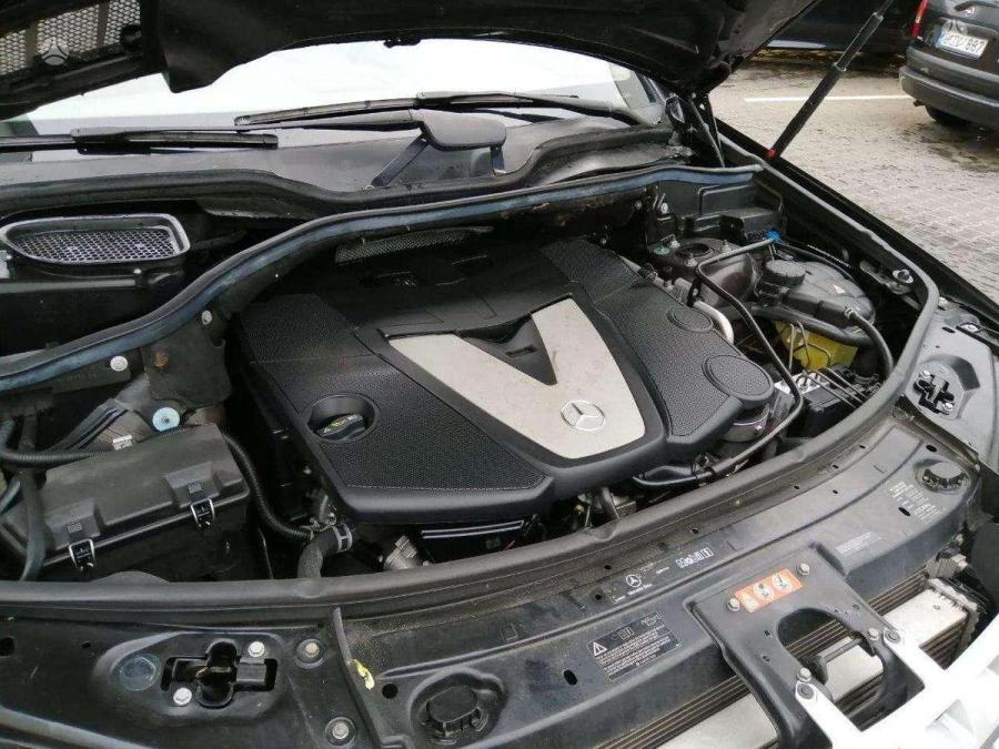Melns Mercedes-Benz ML 350 2010 Viļņa, ar dzinēja tilpumu 2.99 L un nobraukumu 144 tūkst. km par 8400 €, foto 13 vietnē AUTOMOTO.COM.LV