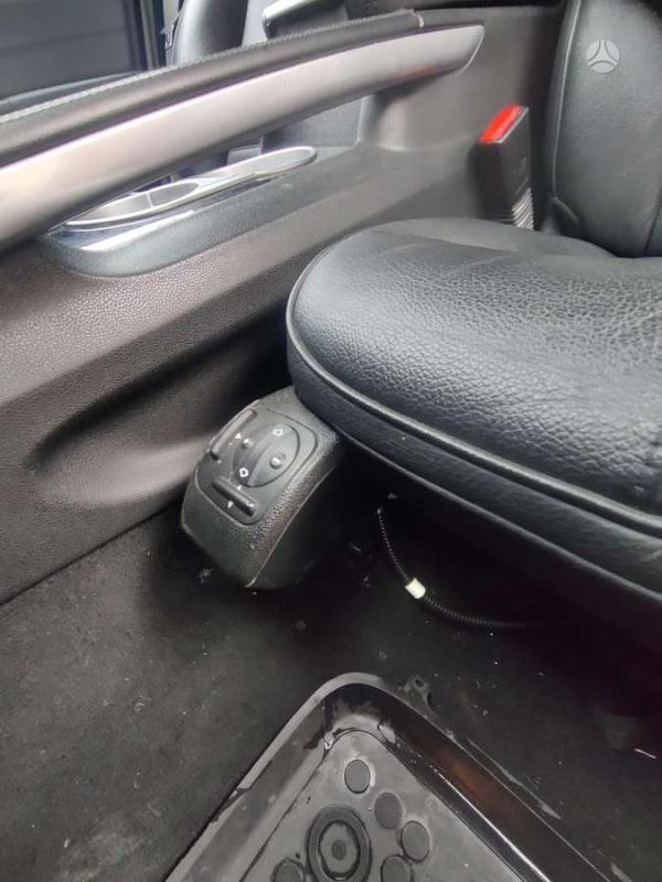 Melns Mercedes-Benz ML 350 2010 Šilalė, ar dzinēja tilpumu 2.99 L un nobraukumu 300 tūkst. km par 8450 €, foto 9 vietnē AUTOMOTO.COM.LV