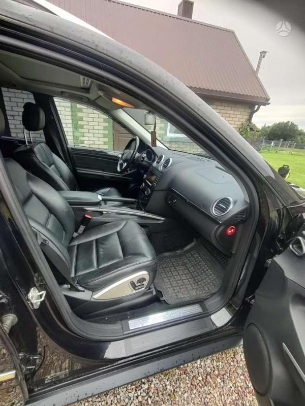 Melns Mercedes-Benz ML 350 2010 Šilalė, ar dzinēja tilpumu 2.99 L un nobraukumu 300 tūkst. km par 8450 €, foto 10 vietnē AUTOMOTO.COM.LV