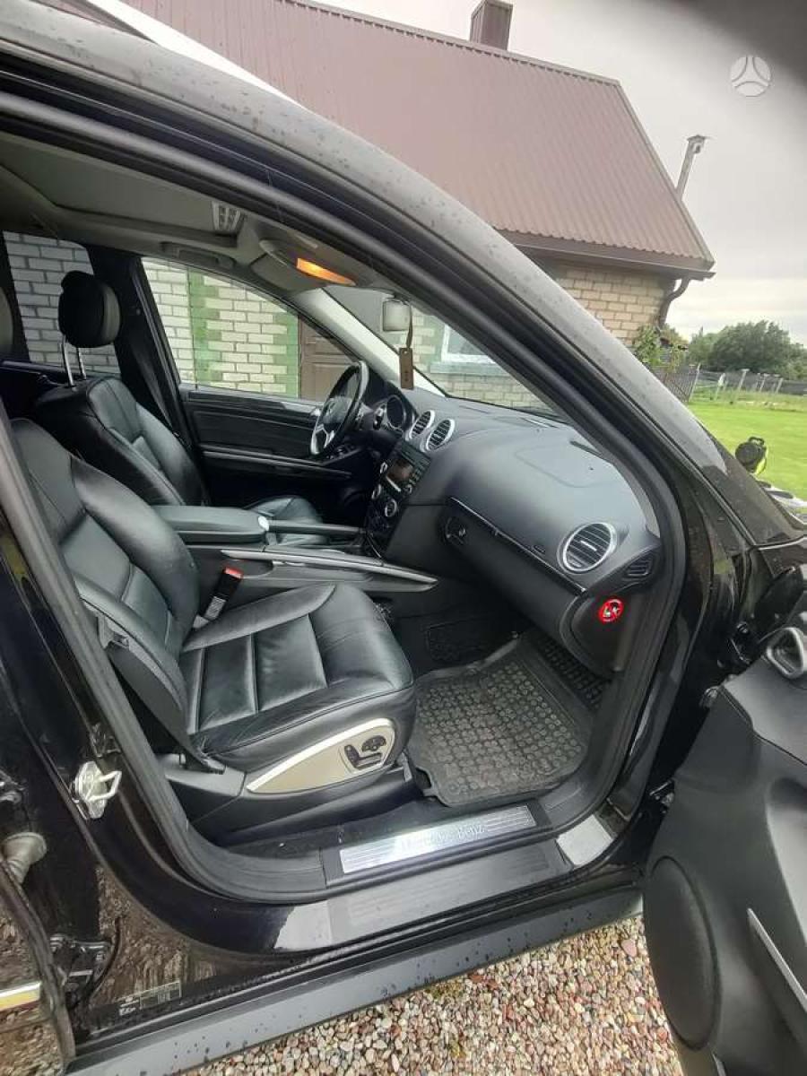 Melns Mercedes-Benz ML 350 2010 Šilalė, ar dzinēja tilpumu 2.99 L un nobraukumu 300 tūkst. km par 8450 €, foto 11 vietnē AUTOMOTO.COM.LV