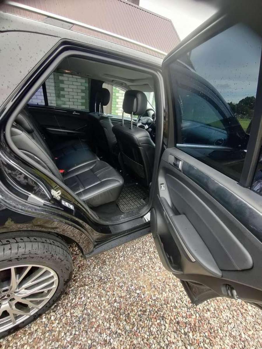 Melns Mercedes-Benz ML 350 2010 Šilalė, ar dzinēja tilpumu 2.99 L un nobraukumu 300 tūkst. km par 8450 €, foto 12 vietnē AUTOMOTO.COM.LV