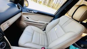 Black Mercedes-Benz ML 350 2010 in Birzai, with an engine capacity of 2.99 L and mileage of 197 thousand km for 9900 €, photo 15 on AUTOMOTO.COM.LV