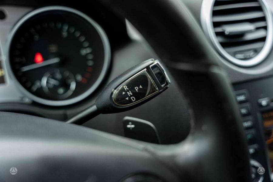 Melns Mercedes-Benz ML 350 2010 Viļņa, ar dzinēja tilpumu 2.99 L un nobraukumu 360 tūkst. km par 7990 €, foto 34 vietnē AUTOMOTO.COM.LV
