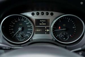 Melns Mercedes-Benz ML 350 2010 Viļņa, ar dzinēja tilpumu 2.99 L un nobraukumu 360 tūkst. km par 7990 €, foto 35 vietnē AUTOMOTO.COM.LV