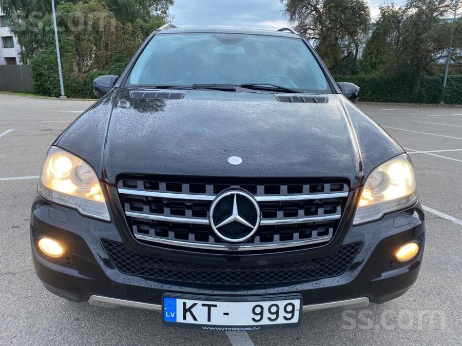 Melns Mercedes-Benz ML 350 2010 Rīga, ar dzinēja tilpumu 3.00 L un nobraukumu 291 tūkst. km par 8850 €, foto 1 vietnē AUTOMOTO.COM.LV