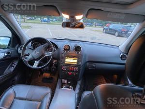 Melns Mercedes-Benz ML 350 2010 Rīga, ar dzinēja tilpumu 3.00 L un nobraukumu 291 tūkst. km par 8850 €, foto 10 vietnē AUTOMOTO.COM.LV