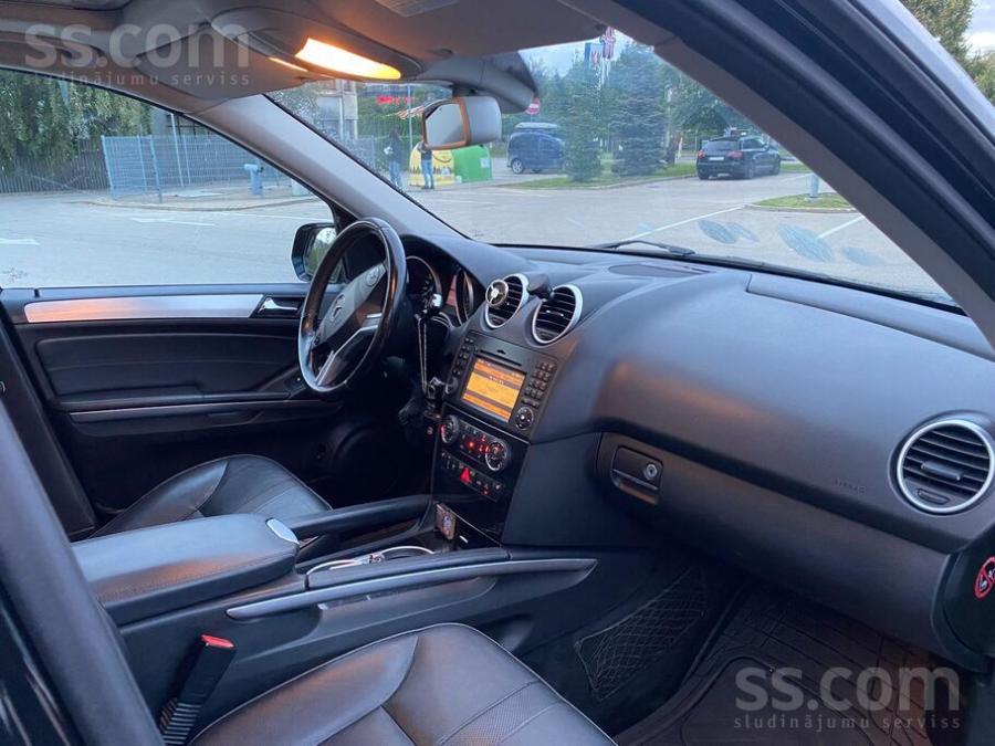 Melns Mercedes-Benz ML 350 2010 Rīga, ar dzinēja tilpumu 3.00 L un nobraukumu 291 tūkst. km par 8850 €, foto 11 vietnē AUTOMOTO.COM.LV